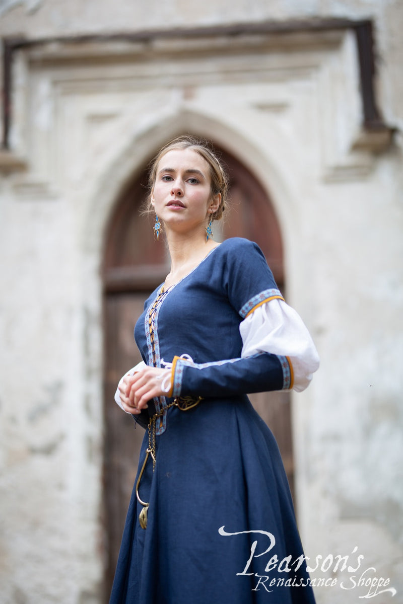 Key Keeper Medieval Dress with Sleeves– Pearson's Medieval Shoppe