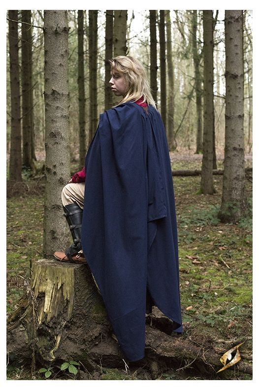 Regulus Cape– Pearson's Medieval Shoppe