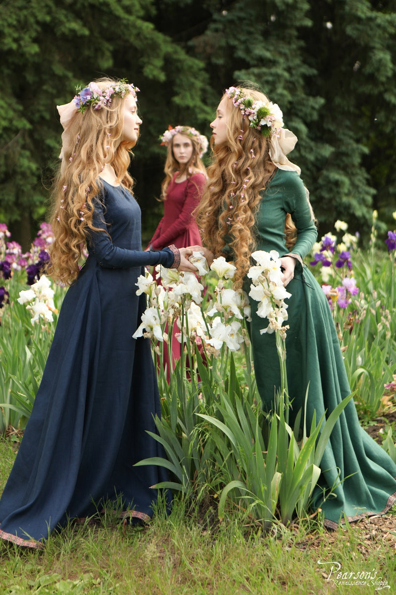 Secret Garden Dress– Pearson's Medieval Shoppe