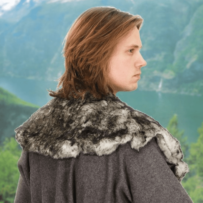 Wolf Fur Mantle– Pearson's Medieval Shoppe